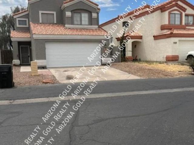 3 Br, 2 bath, Condo 250 W Juniper Ave
