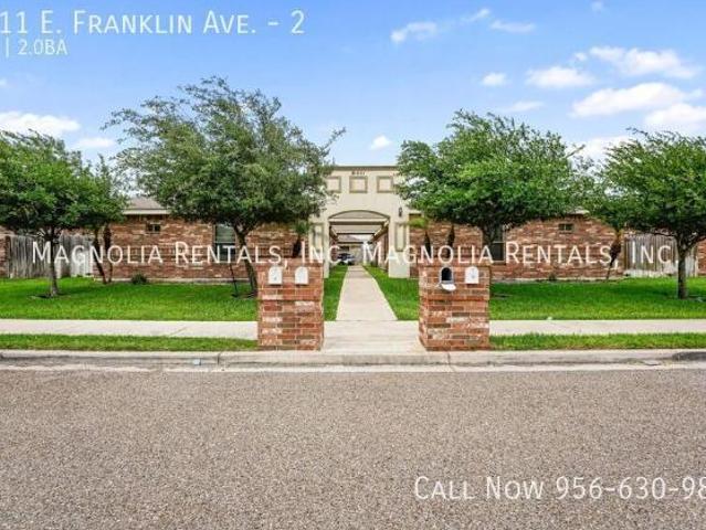 3 Br, 2 bath, Condo 2511 E Franklin Ave