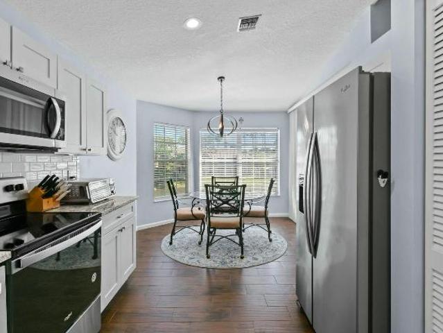 3 Br, 2 bath, Condo 252 Legendary Circle