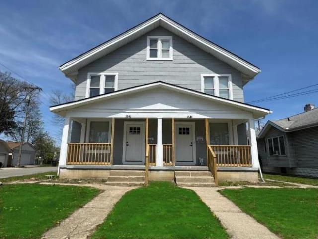 3 Br, 2 bath, Condo 2540 Steele Ave