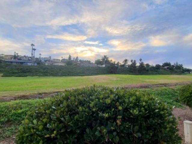 3 Br, 2 bath, Condo 2639 Pirineos Wy