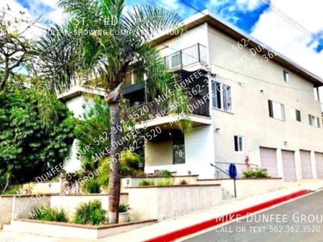 3 Br, 2 bath, Condo 2699 E 20th St