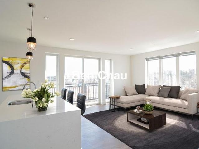 3 Br, 2 bath, Condo 26 Hichborn St