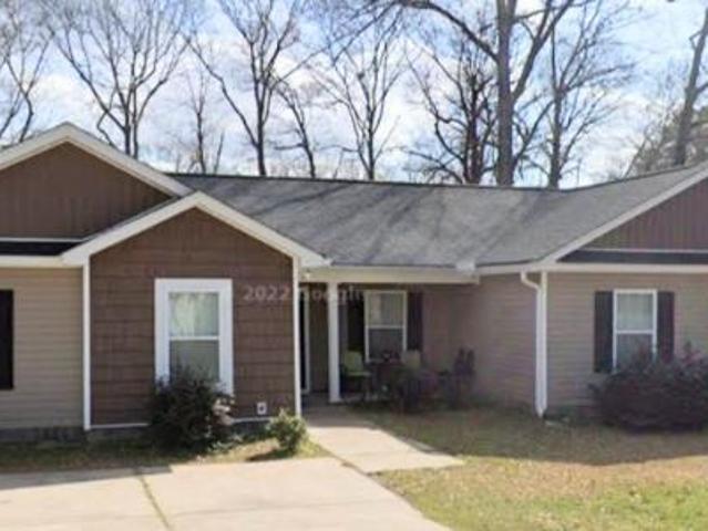 3 Br, 2 bath, Condo 2708 Tree St