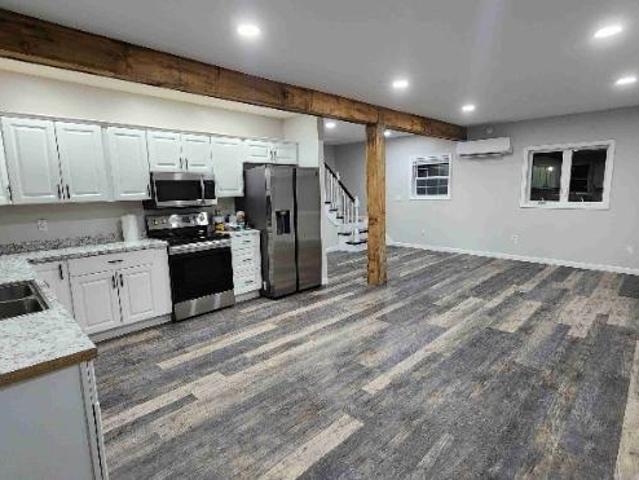 3 Br, 2 bath, Condo 2796 Hallowell Rd