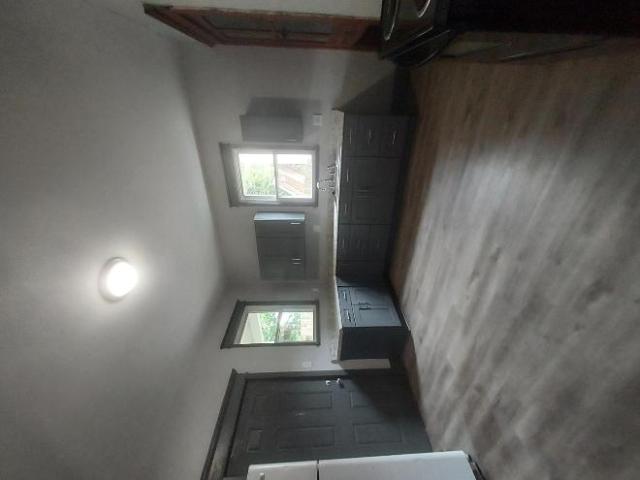 3 Br, 2 bath, Condo 279 Hudson Ave