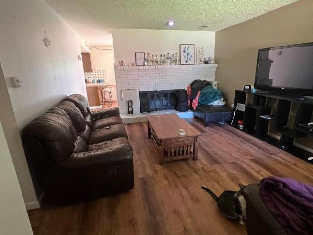3 Br, 2 bath, Condo 2840 W 21st St