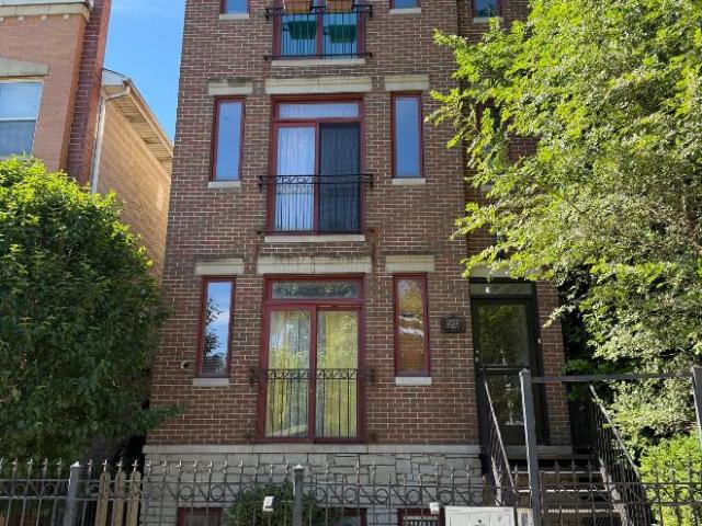 3 Br, 2 bath, Condo 2955 W Wilcox St