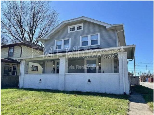 3 Br, 2 bath, Condo 2958 N Park Ave