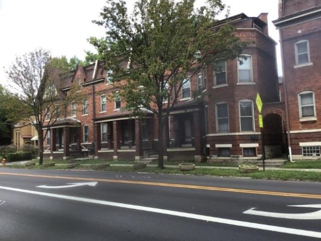 3 Br, 2 bath, Condo 296b King Avenue