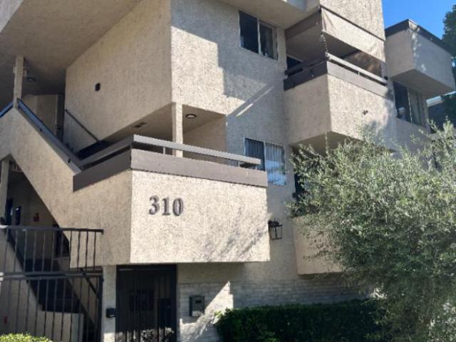 3 Br, 2 bath, Condo 310 E Santa Anita Ave