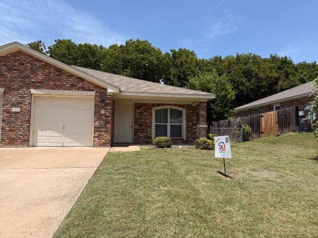 3 Br, 2 bath, Condo 311 Jeff Gordon Dr