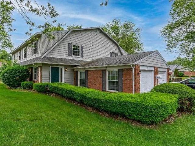 3 Br, 2 bath, Condo 3121 S Piccadilly St