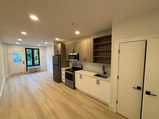 3 Br, 2 bath, Condo 316 Forrest St