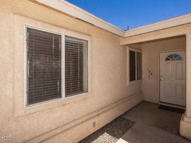 3 Br, 2 bath, Condo 3188 Desert View Ct