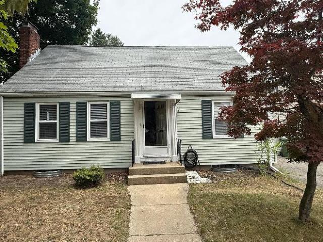 3 Br, 2 bath, Condo 31 Falmouth Rd