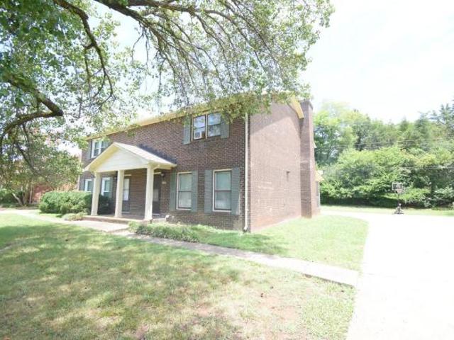 3 Br, 2 bath, Condo 3200 Circles End Cir