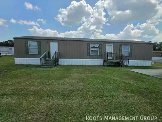 3 Br, 2 bath, Condo 320 Rae Street Lot 40