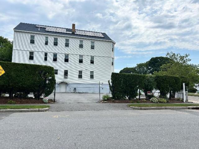 3 Br, 2 bath, Condo 327 Hamilton St