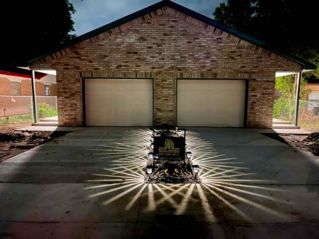 3 Br, 2 bath, Condo 3301 NE 11th