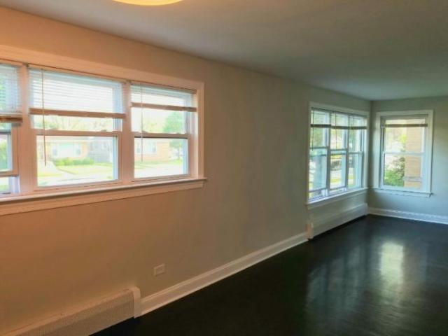 3 Br, 2 bath, Condo 3446 Main St