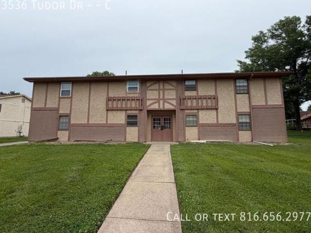 3 Br, 2 bath, Condo 3536 Tudor Dr