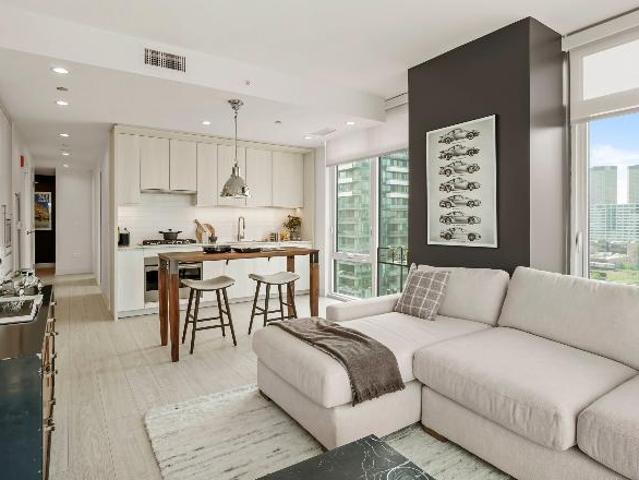 3 Br, 2 bath, Condo 357 North Union Ave