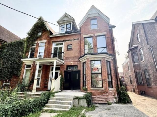 3 Br, 2 bath, Condo 36 Brunswick Avenue