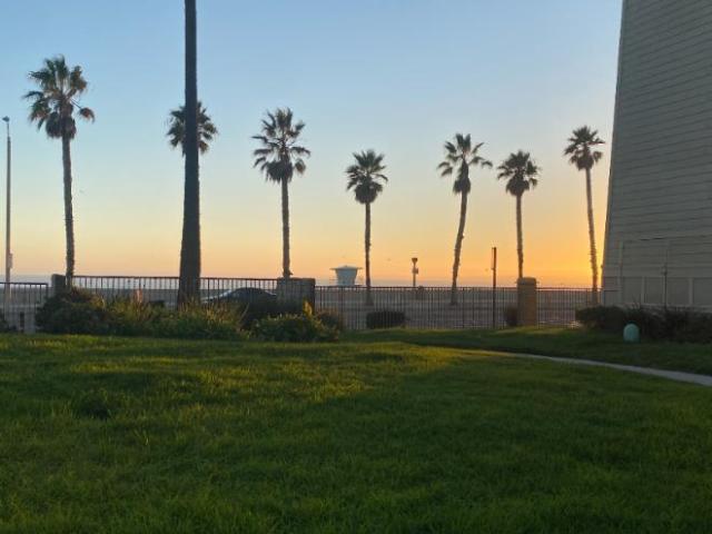 3 Br, 2 bath, Condo 383 Surfside Dr