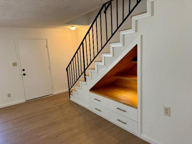 3 Br, 2 bath, Condo 3922 Emerald St