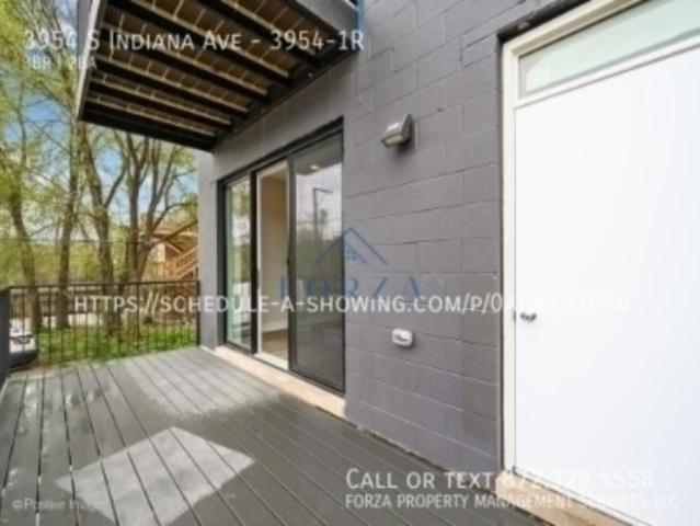 3 Br, 2 bath, Condo 3954 S Indiana Ave
