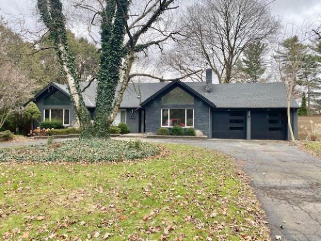 3 Br, 2 bath, Other 448 Jarvis Street