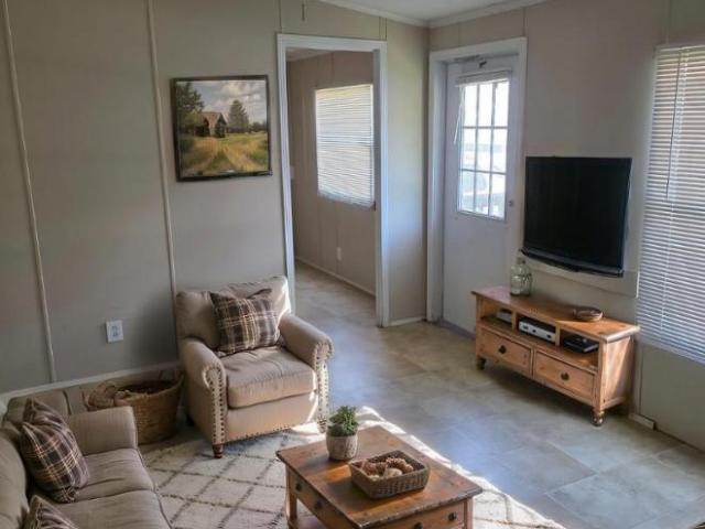 3 Br, 2 bath, Other 5142 Cotton Lake Rd
