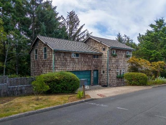 3 Br, 2 bath, Other 516 Northeast 20th Place
