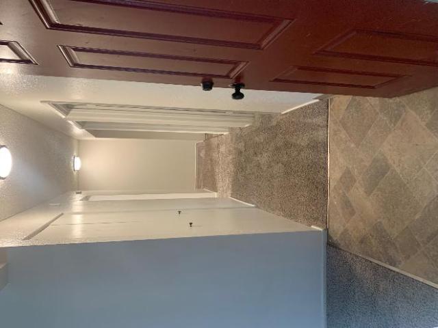 3 Br, 2 bath, Other 700 Crater Lake Ave