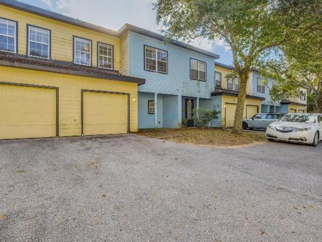 3 Br, 2 bath, Apartment 7095 North Blue Angel Parkway