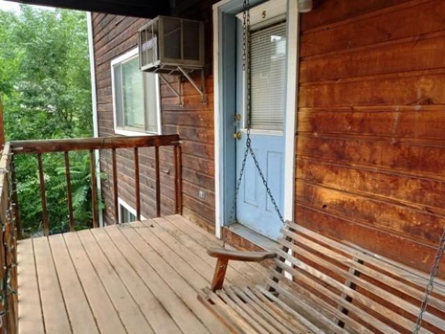 3 Br, 2 bath, Other 828 Marine St
