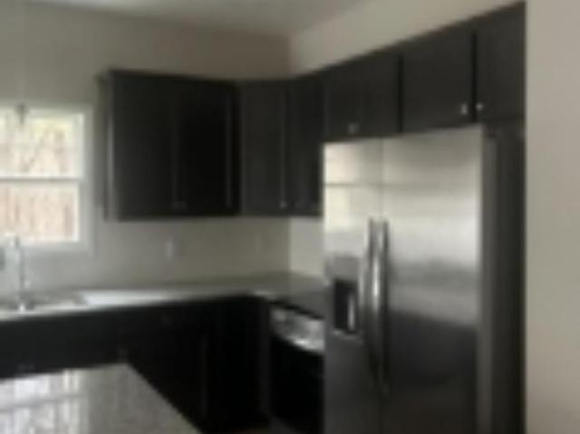 3 Br, 2 bath, Apartment 894 Danish Dr