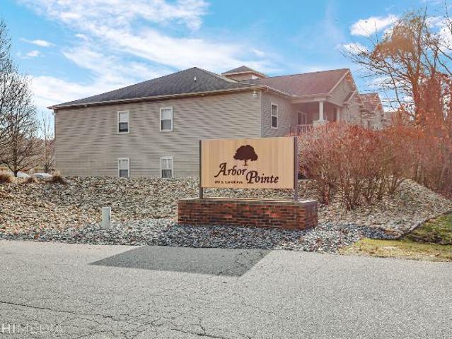 3 Br, 2 bath, Other 910 S Carroll Avenue