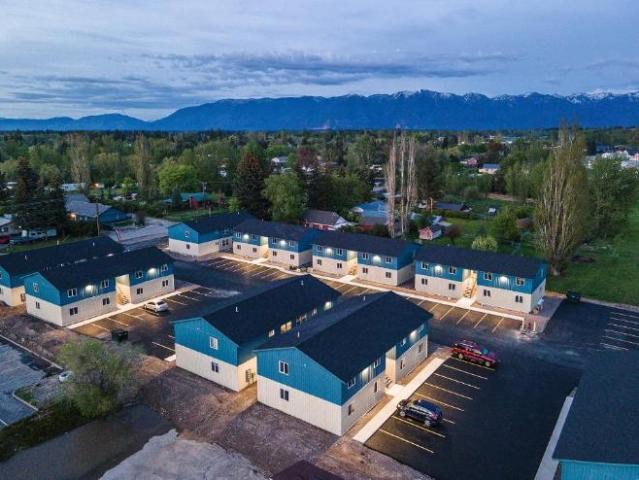 3 Br, 2 bath, Apartment 120 East Cottonwood Drive