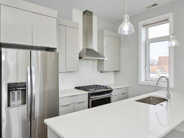3 Br, 2 bath, Other 1338 West Cullerton Street
