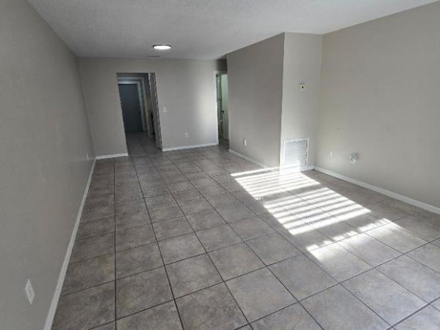 3 Br, 2 bath, Other 2212 Florida Drive