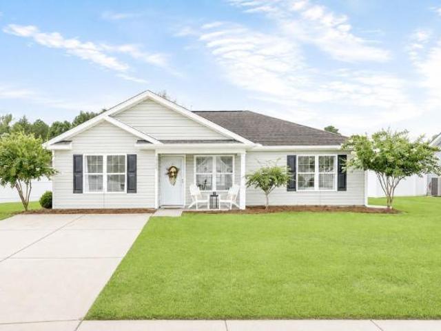 3 Br, 2 bath, Single Family Home 1005 Macala Dr