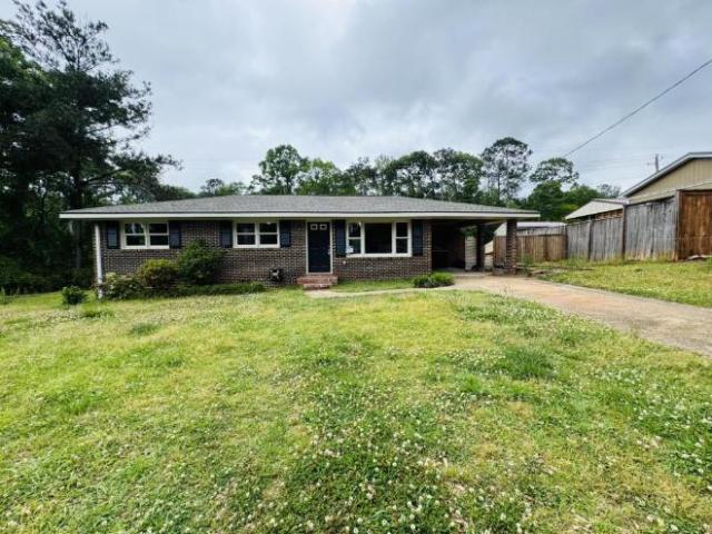 3 Br, 2 bath, Single Family Home 119 Dobbins Cir