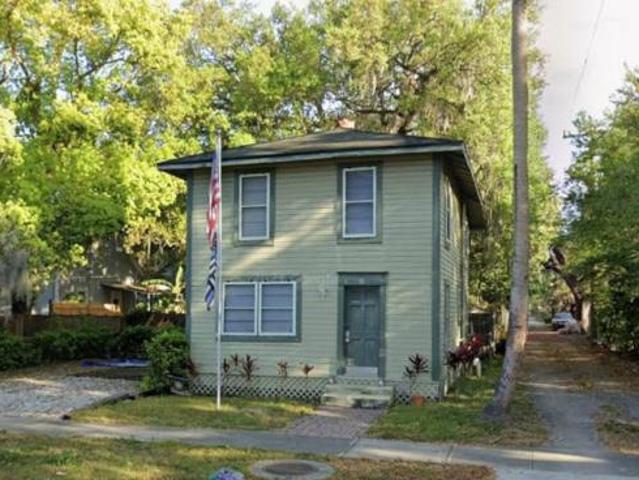 3 Br, 2 bath, Single Family Home 110 W 13th St