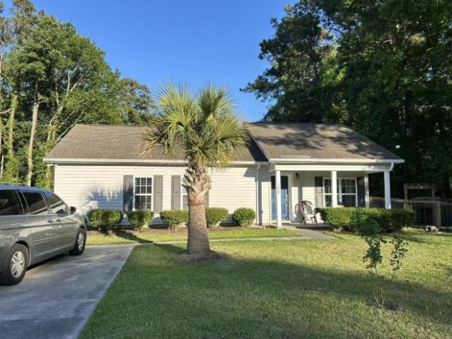 3 Br, 2 bath, Single Family Home 1208 Ragin St