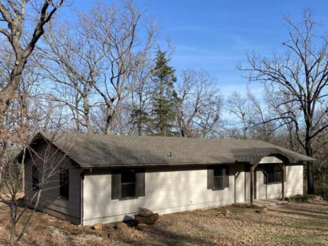 3 Br, 2 bath, Single Family Home 15744 County Rd
