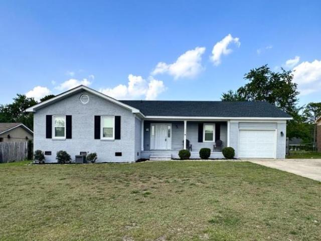 3 Br, 2 bath, Single Family Home 1859 Windlock Dr