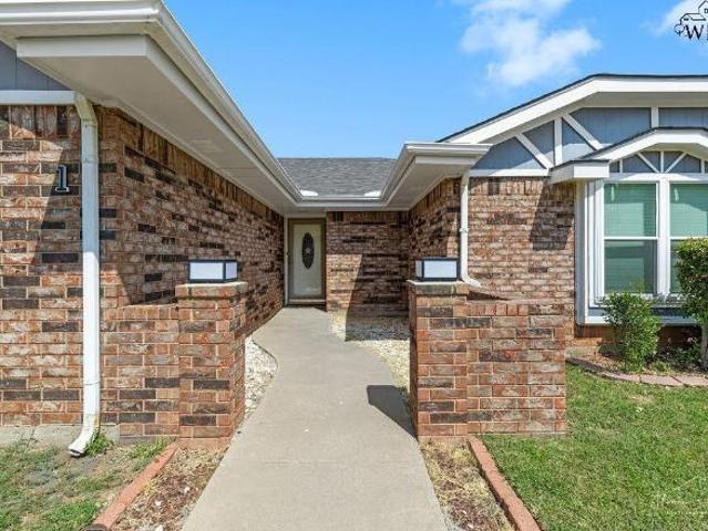 3 Br, 2 bath, Single Family Home 1 Mcnabb Cir