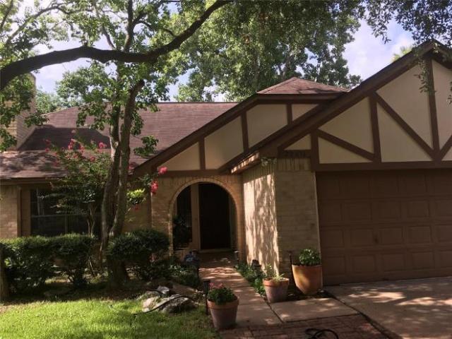 3 Br, 2 bath, Single Family Home 22811 Rangeview Dr